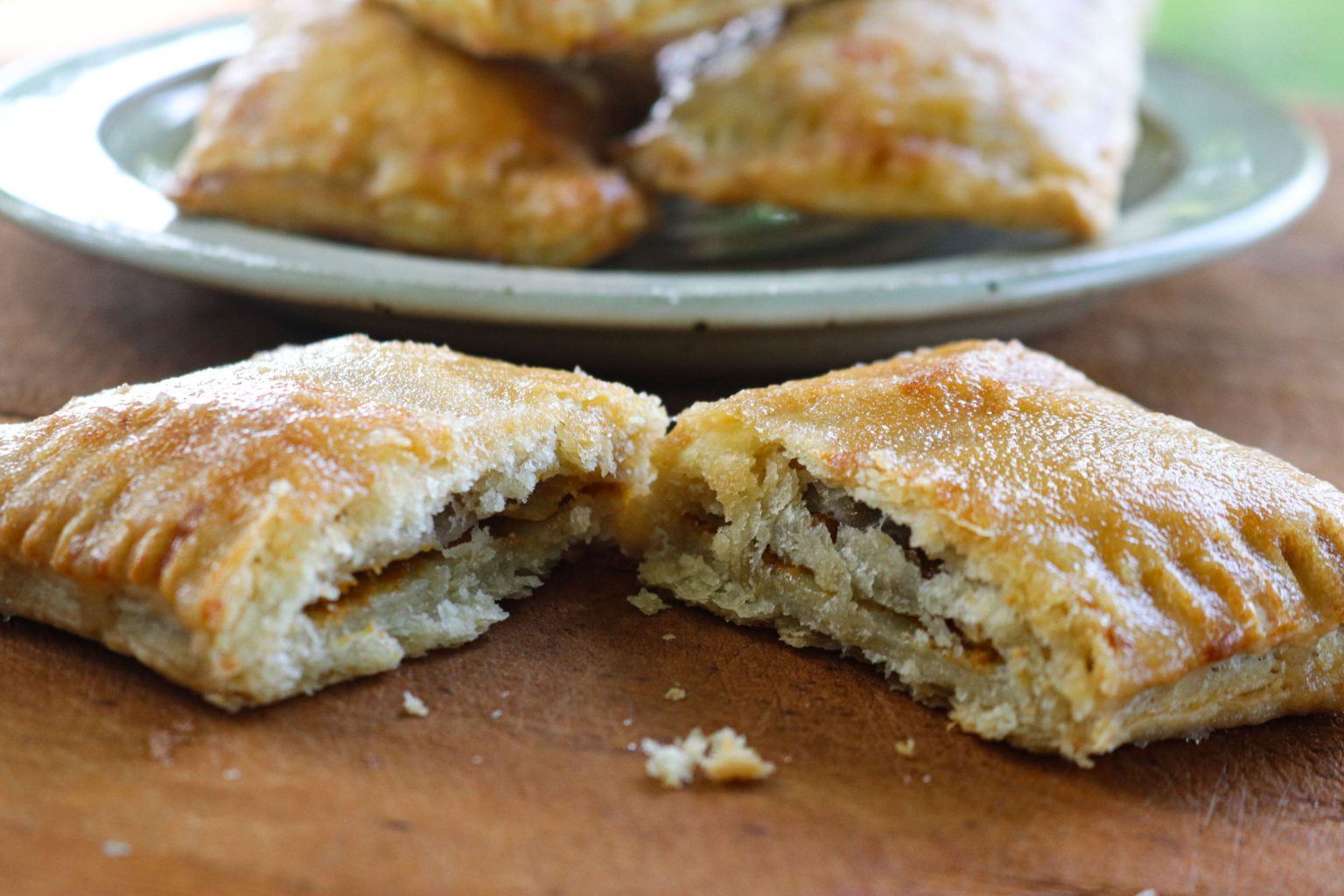 Easy Deep Dish Pie Crust Recipe: Using Butter or Lard