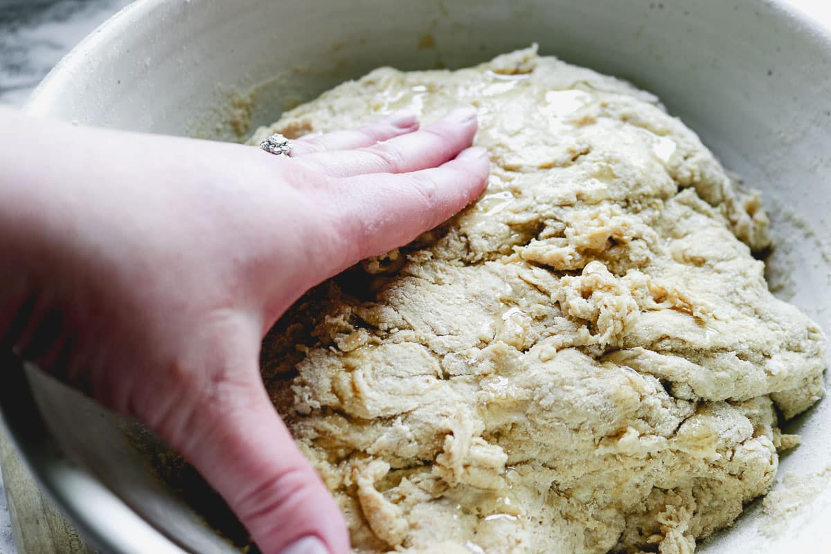 Easy Beginner's No Knead Sourdough Bread Recipe (Unloaf Method)